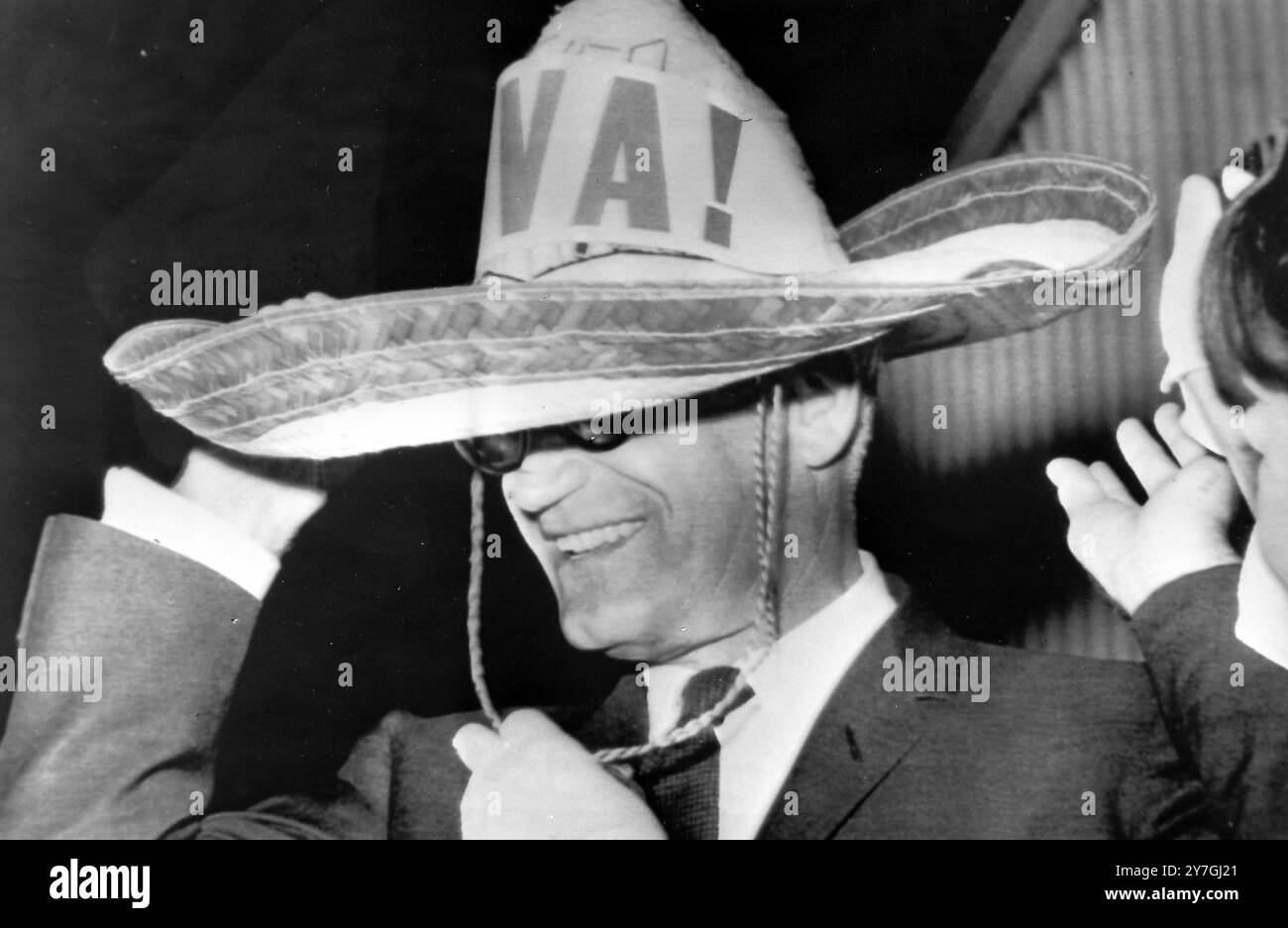 SENATOR BARRY GOLDWATER WITH DAUGHTER JOANNE IN LOS ANGELES / ; 31 ...