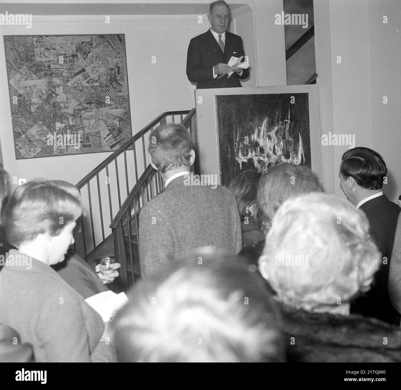 Qantas 1960's hi-res stock photography and images - Alamy