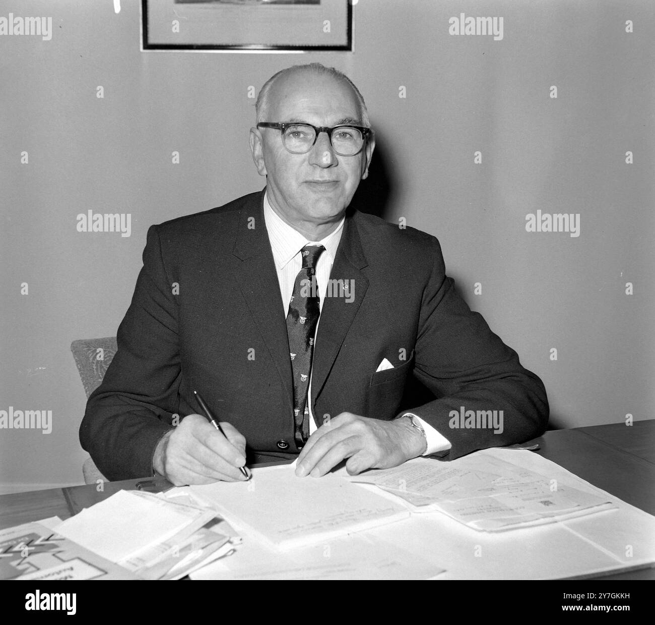 Technology minister Black and White Stock Photos & Images - Alamy