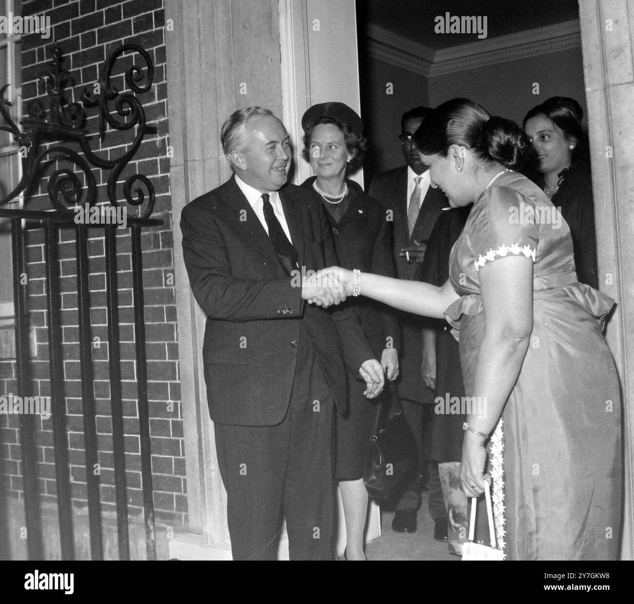 BRITISH PRIME MINISTER HAROLD WILSON WITH PRIME MINISTER OF CEYLON ...