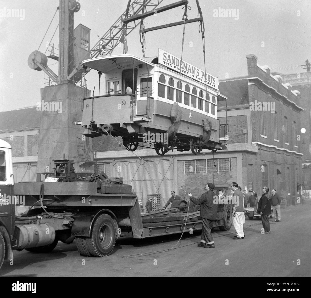 TRAMS TRAM OF 1873 UNLOADED LONDON DOCKS BOUND TRAMWAY MUSEUM ; 13 ...