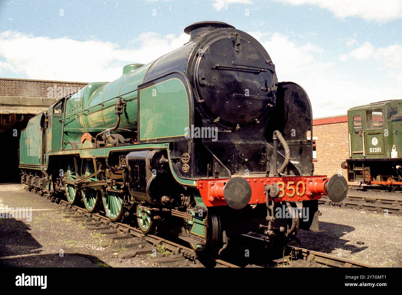 Lord nelson 850 steam locomotive hi-res stock photography and images ...