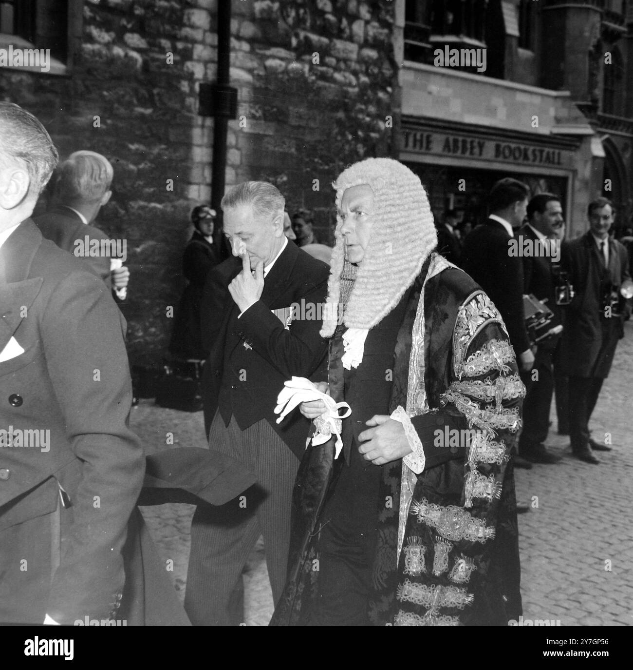 PORTRAIT OF JUDGE IN LONDON - PEARSON LORD JUSTICE / ; 6 OCTOBER 1964 ...