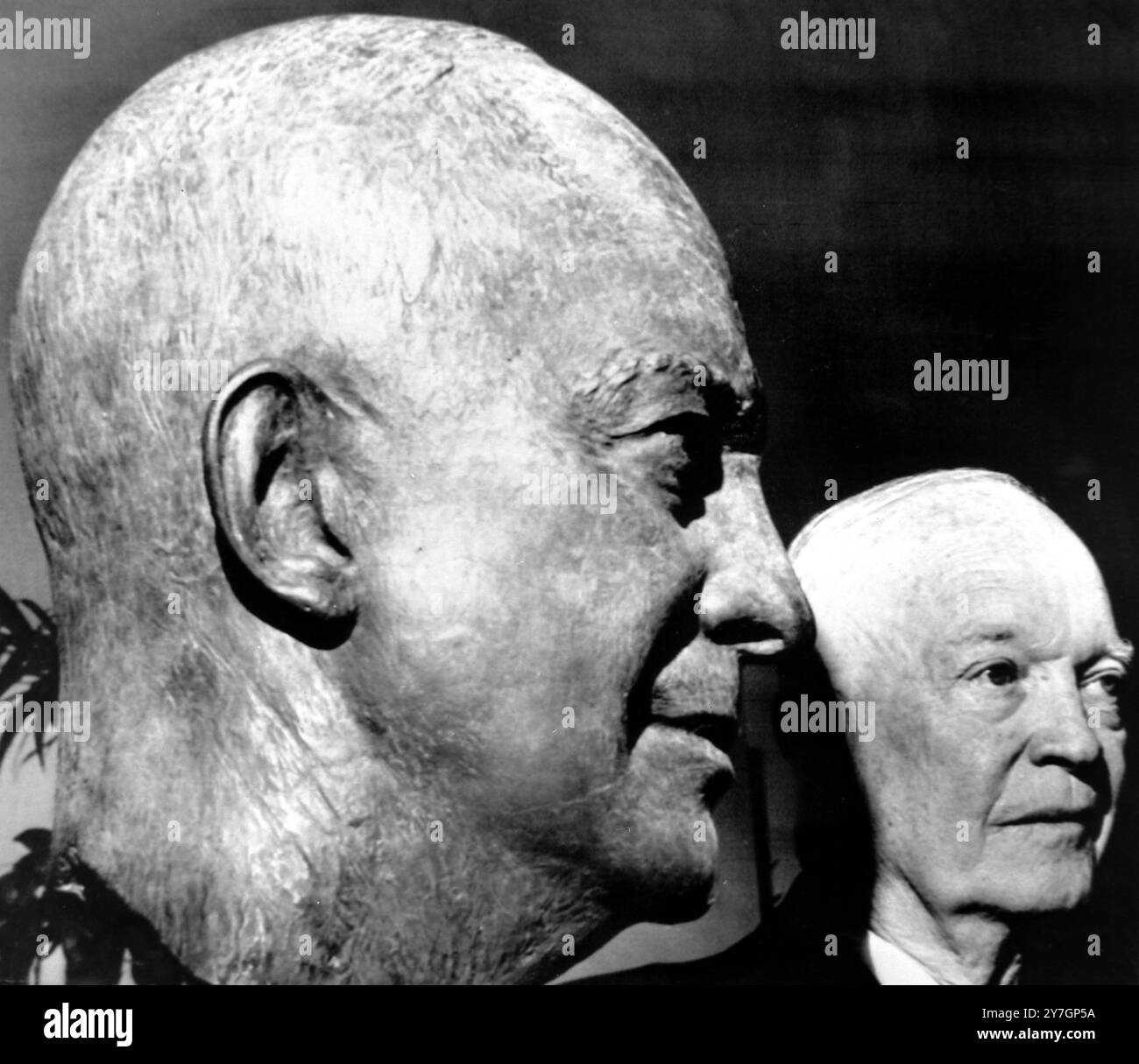 6 OCTOBER 1964 Former American President Dwight Eisenhower stands next ...