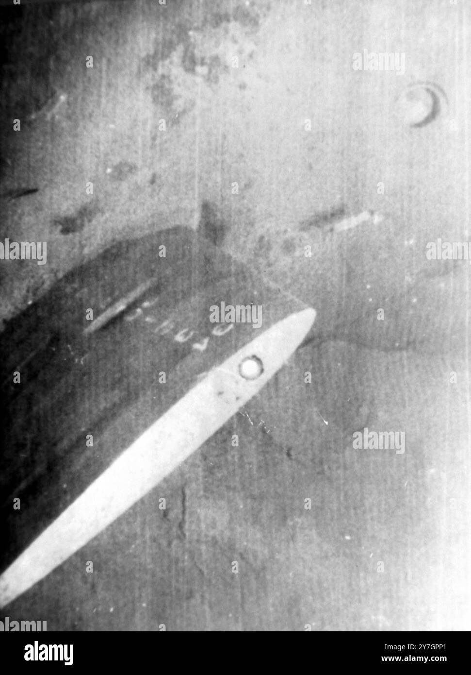SUBMARINE THRESHER TAIL FOUND IN ATLANTIC BY US NAVY ; 2 OCTOBER 1964 ...