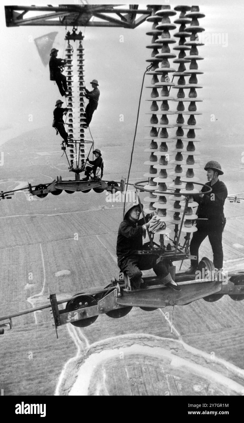 1 october 1964 Black and White Stock Photos & Images - Alamy