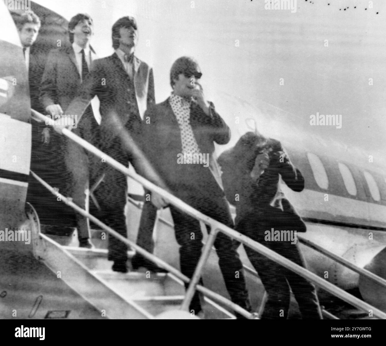 Lennon and mccartney 1960 hi-res stock photography and images - Alamy