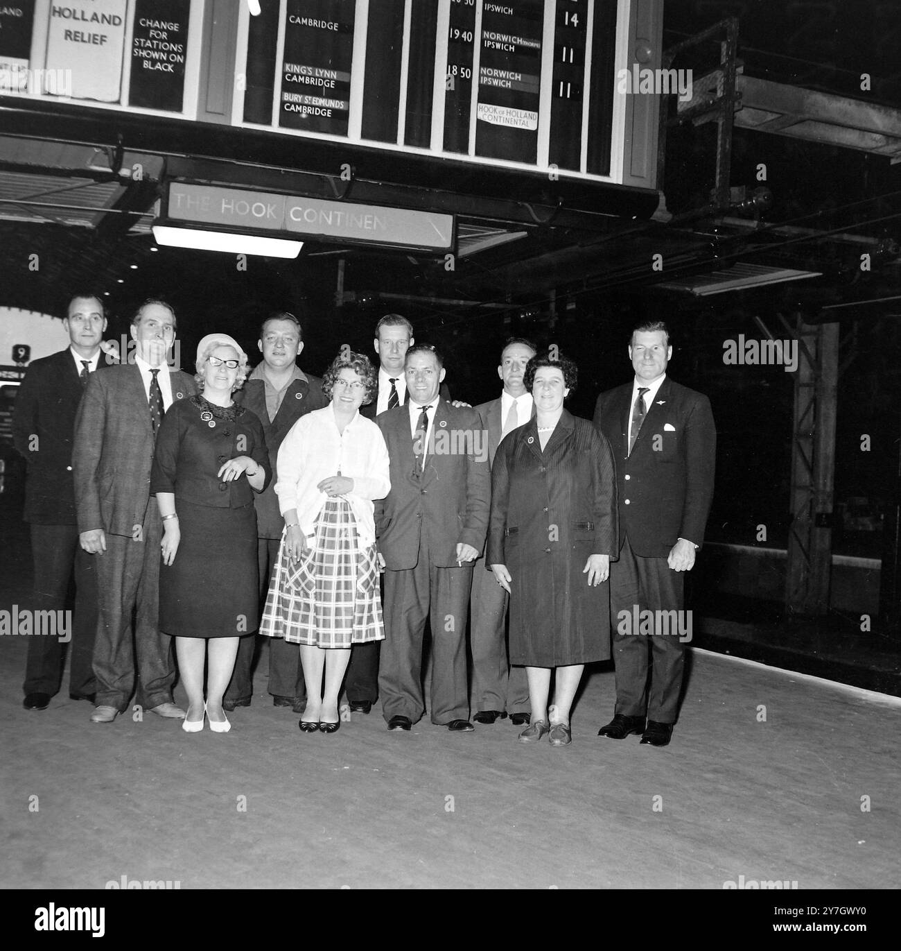 SPECIAL WOLVERHAMPTON EXPRESS STAR ARNHEM PILGRIMS LIVERPOOL STREET ...