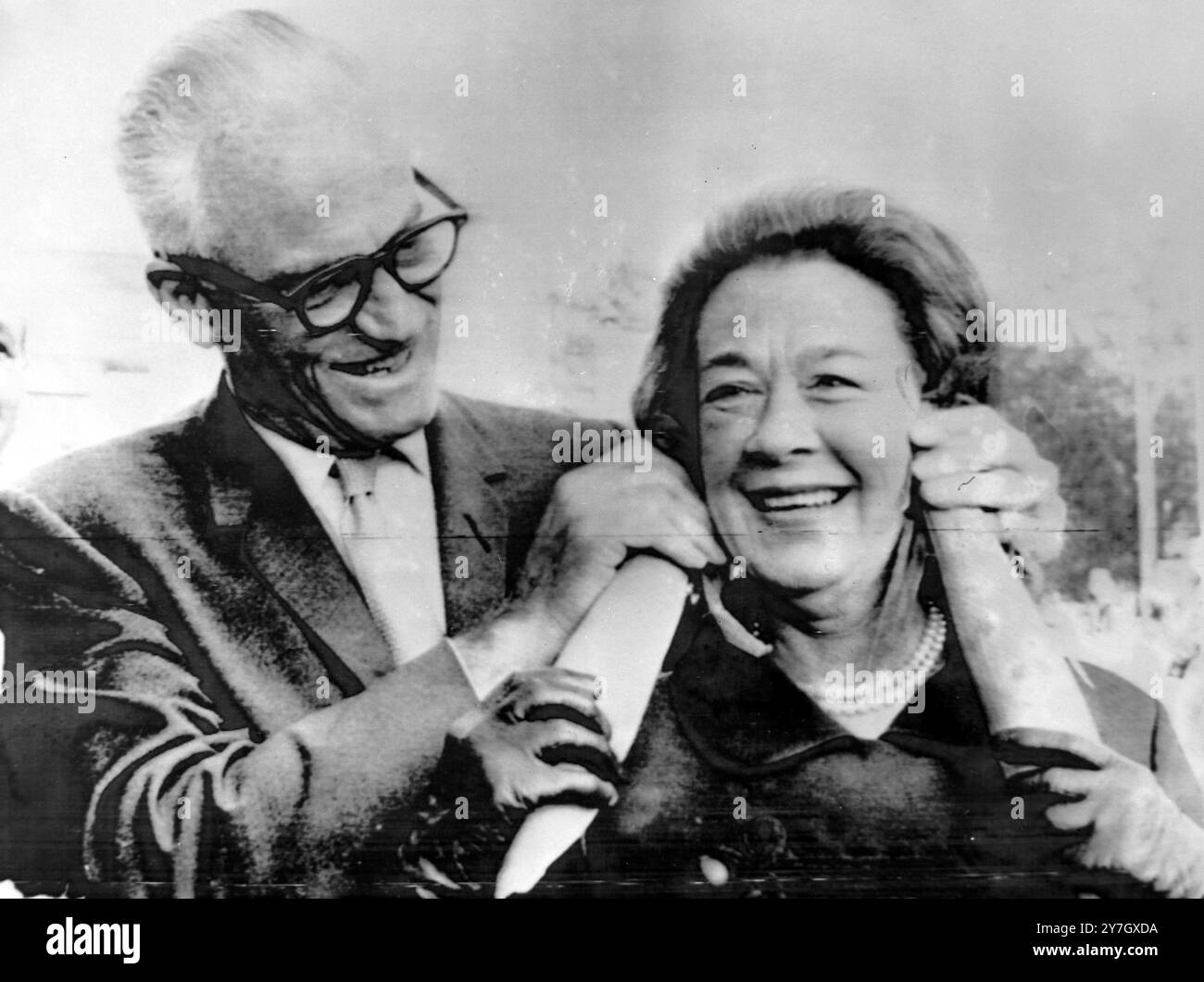 SENATOR BARRY GOLDWATER P WITH WIFE IN OREGON / ; 12 SEPTEMBER 1964 ...