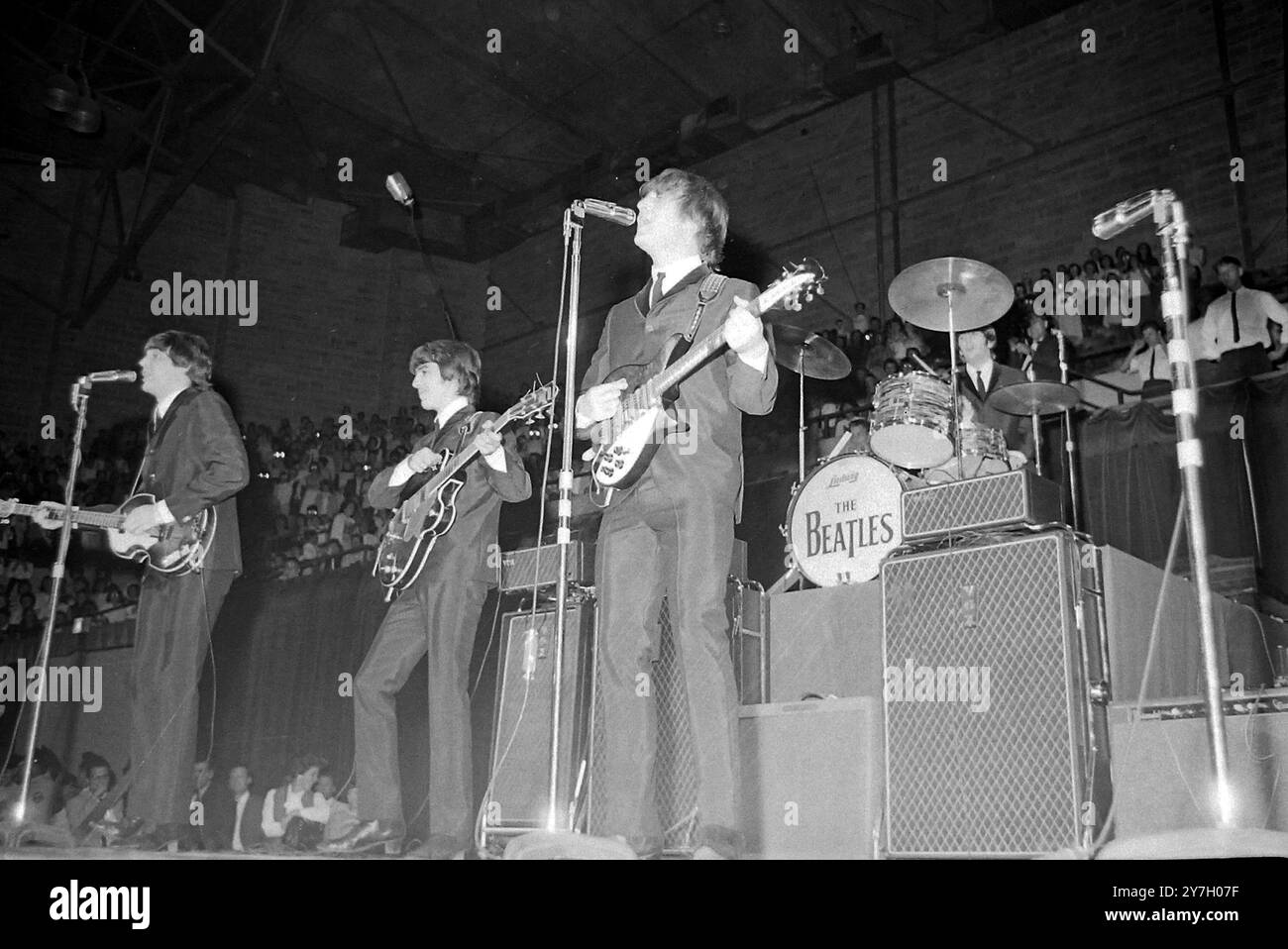 The beatles on stage 1960 hi-res stock photography and images - Alamy