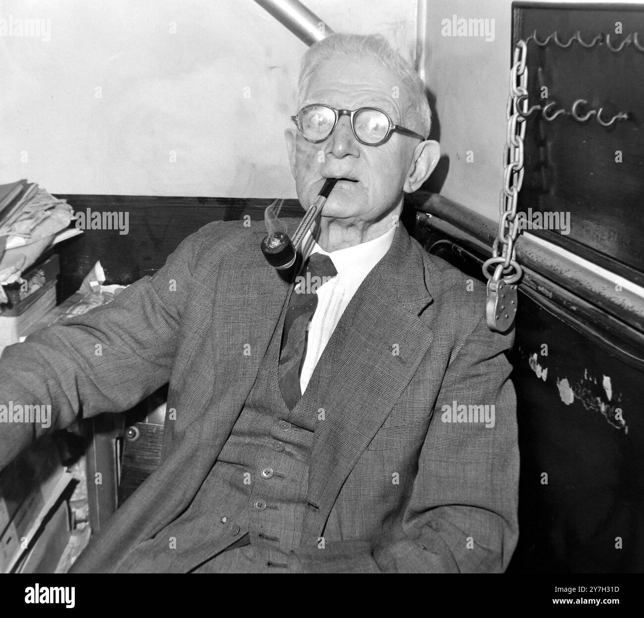 Archival doorman hi-res stock photography and images - Alamy