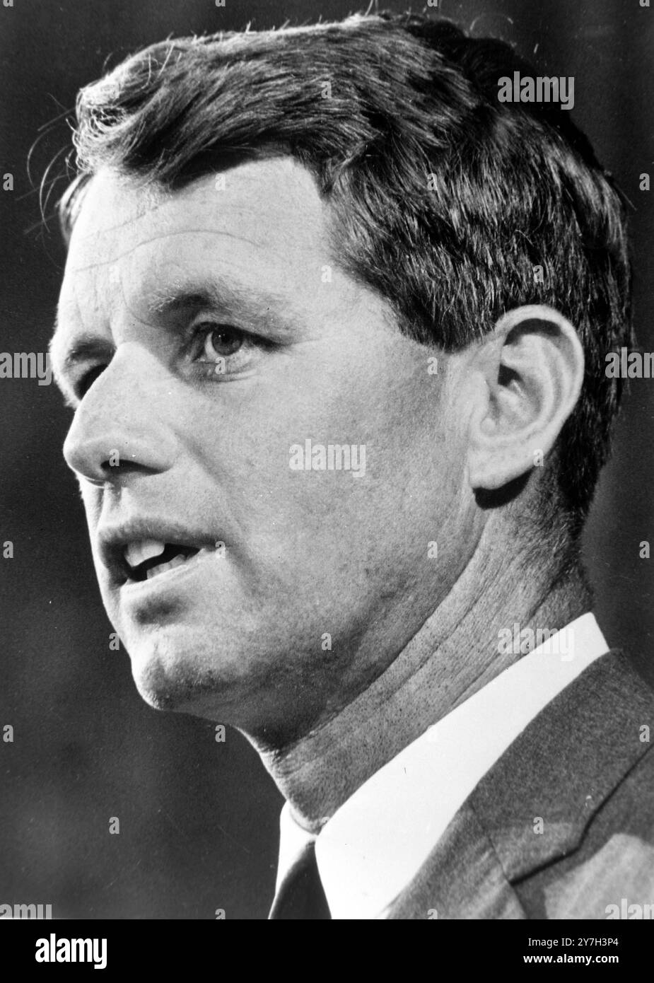 ROBERT KENNEDY CANDIDATE FOR NEW YORK US SENATE / ; 24 AUGUST 1964 ...
