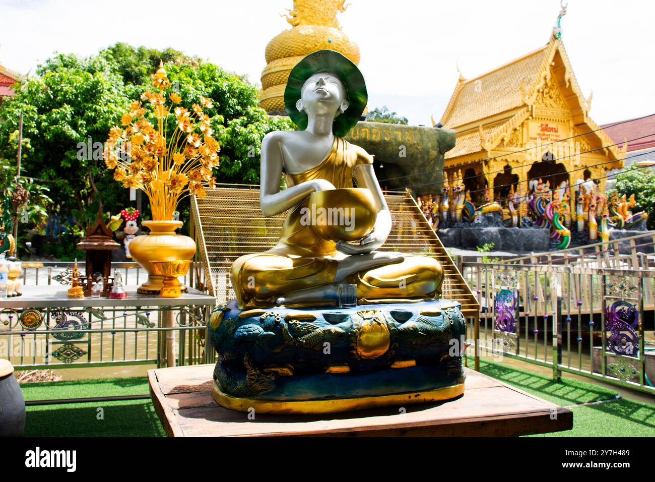 Phra upagupta Buddhist Maha Thera in Wat Maisupradittharam temple for ...