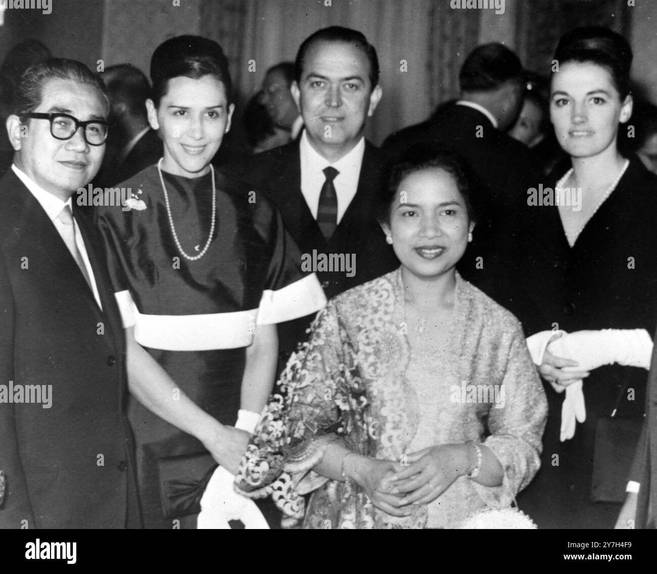 HIGH COMMISSIONER OF INDIA JIVRAJ MEHTA AT INDONESIAN RECEPTION IN LONDON WITH ACOSTA DE HERN ...