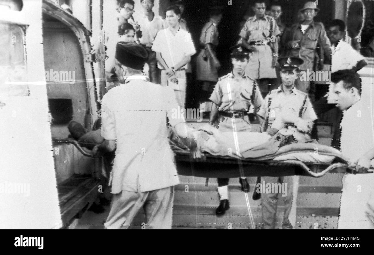 Guerrilla army Black and White Stock Photos & Images - Alamy