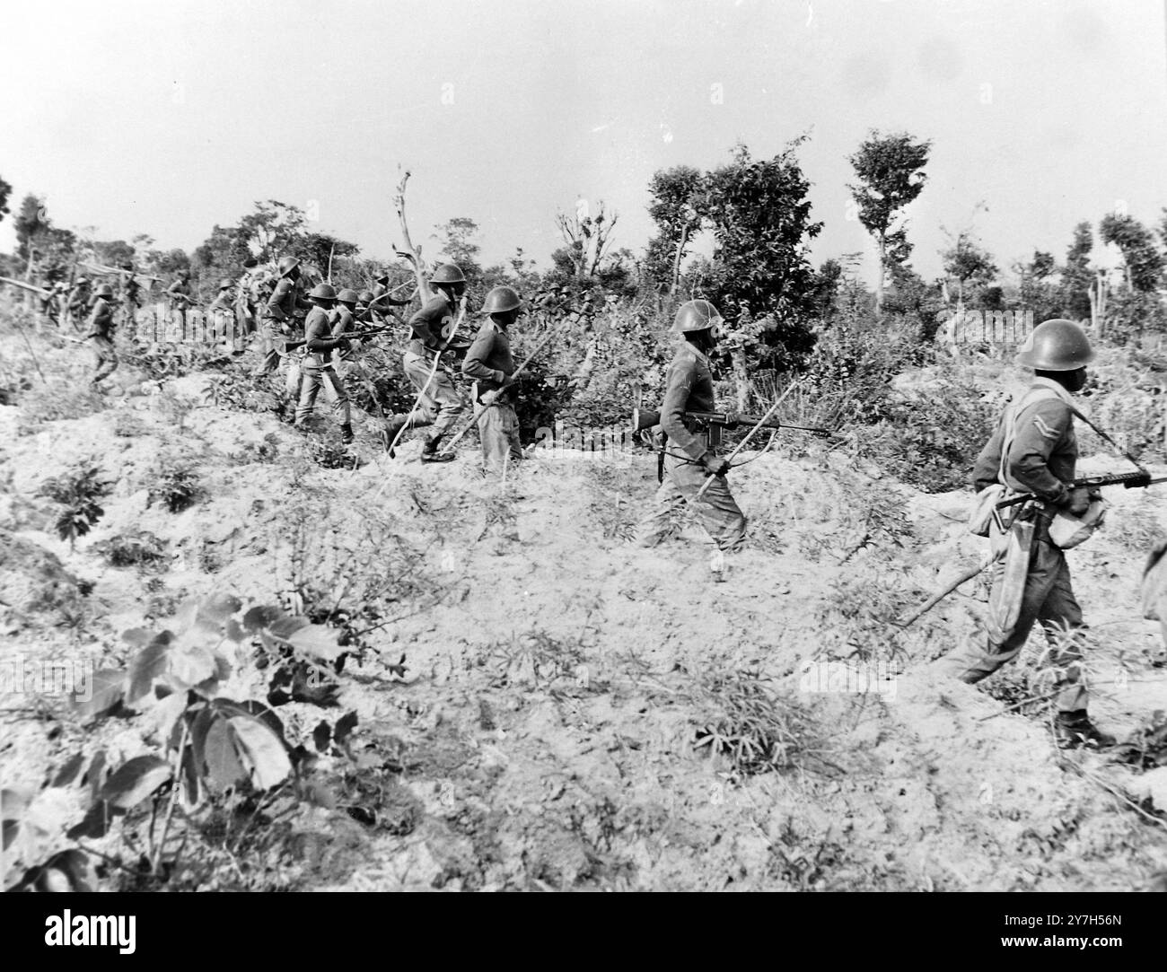 TROOPS DURING BATTLE OF SIONE IN NORTHERN RHODESIA ; 15 AUGUST 1964 ...