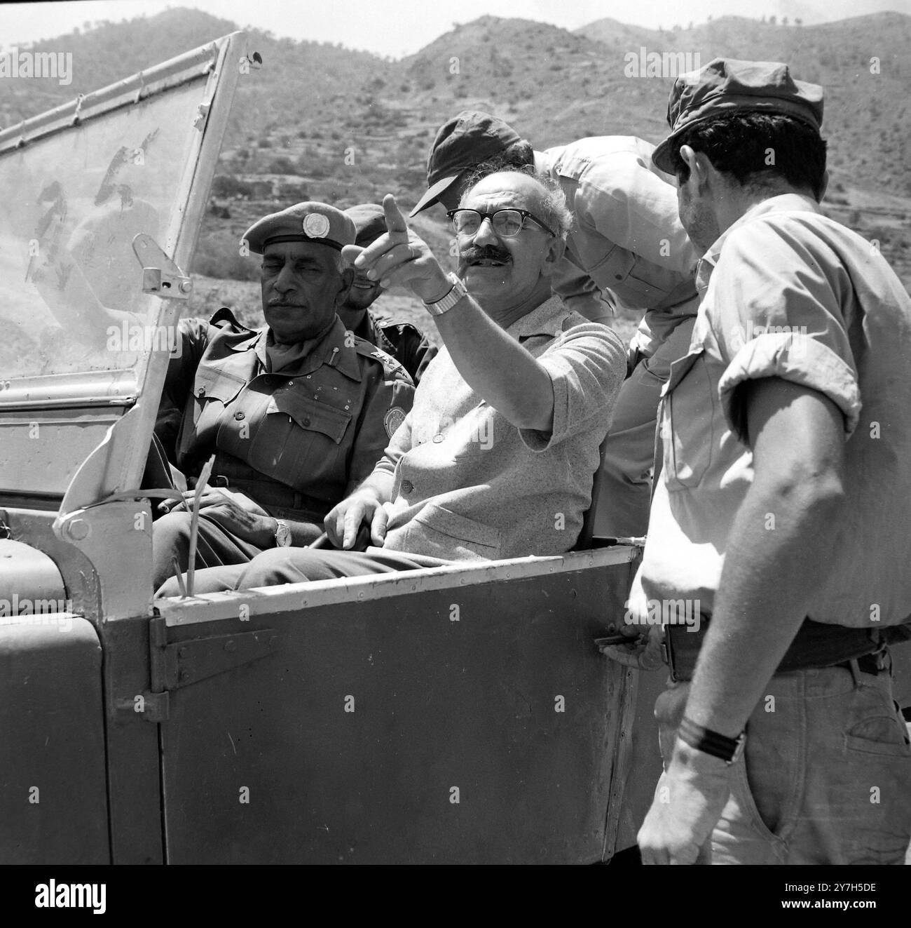 ARMY GEORGE GRIVAS OF UN UNITED NATIONS COMMANDER INSPECTX TURKISH ...