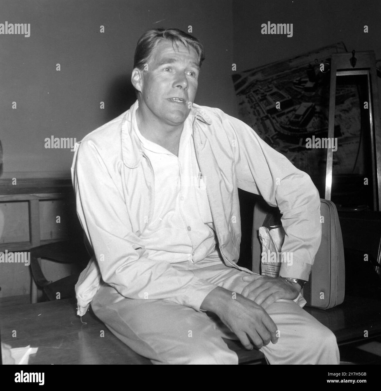 JACK WILLIAM BBC CORRESPONDENT AT LONDON AIRPORT ; 12 AUGUST 1964 Stock ...