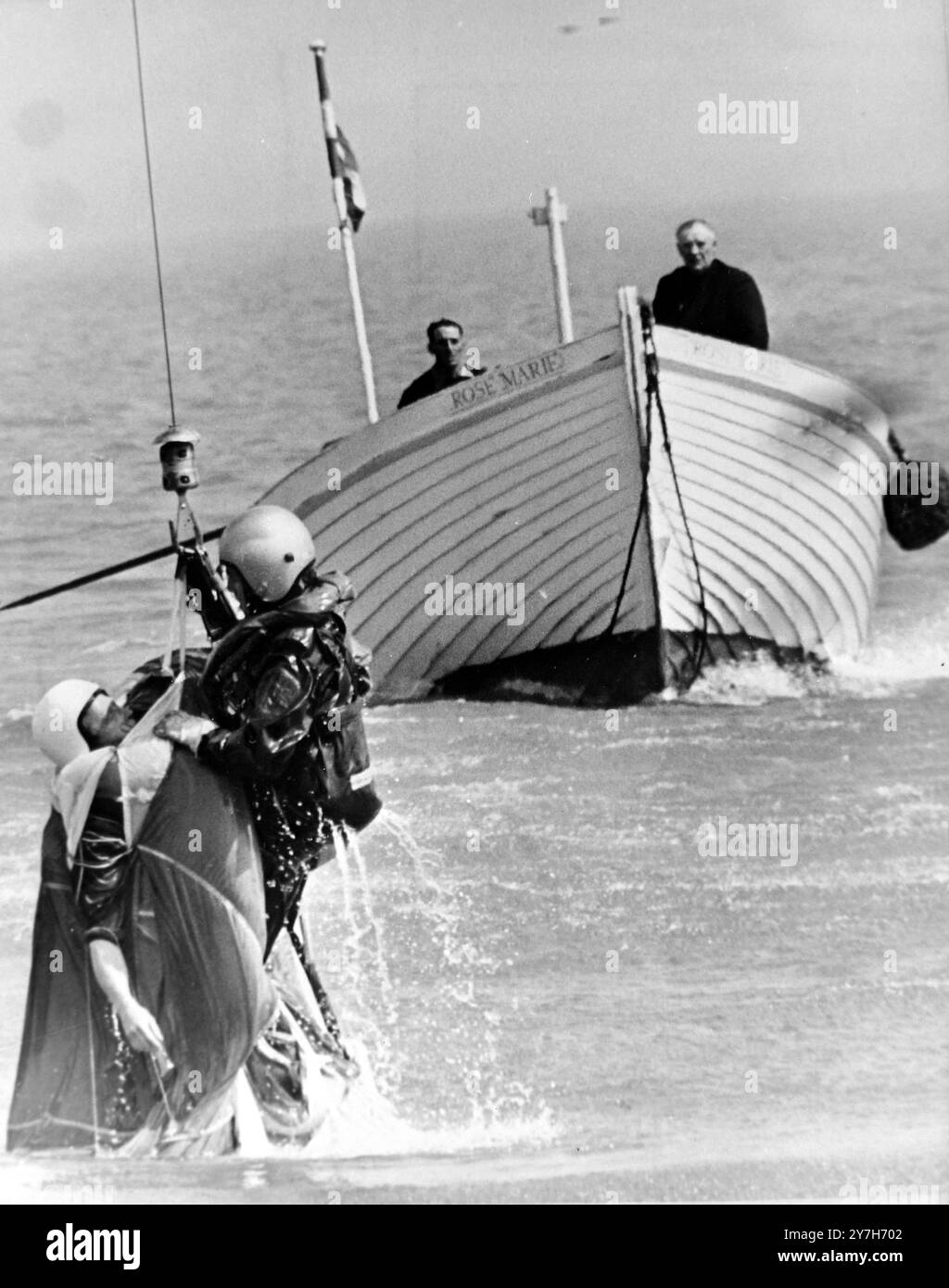 GERALD GODDERHAM G FALLS FROM KITE PARACHUTE OVER ENGLISH CHANNEL IN ...