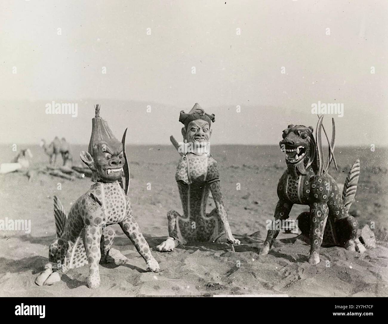 Three tomb guardians hi-res stock photography and images - Alamy