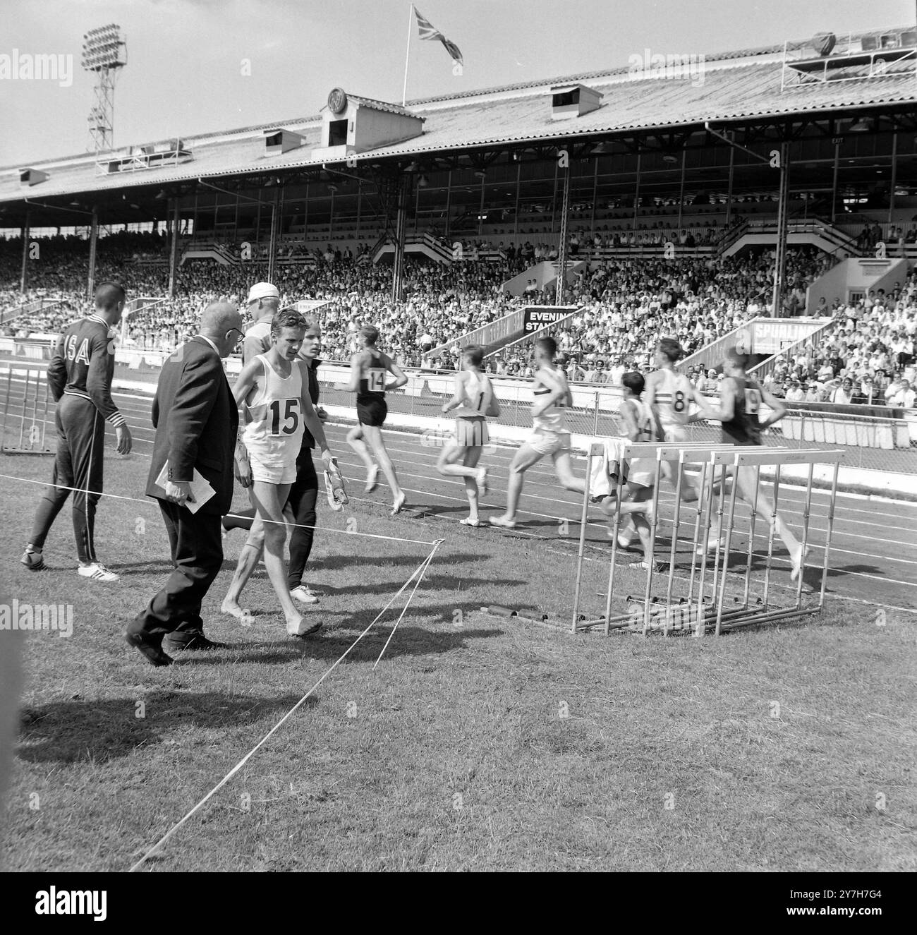 ATHLETICS BRUCE TULLOH QUITS 5000 METRES AT WHITE CITY IN LONDON ; 3 ...