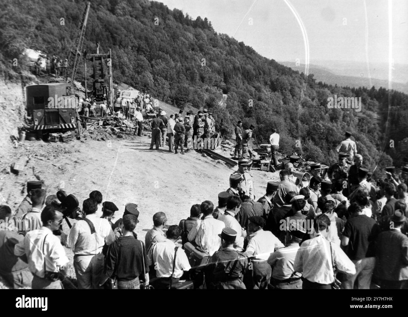MINES DISASTER AT THE MOUNT RIVEL CHALK MINE IN CHAMPAGNOLES ; 1 AUGUST ...