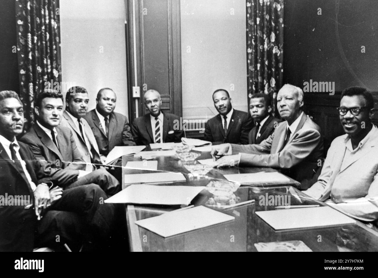 MARTIN LUTHER KING WITH NAACP LEADERS IN NEW YORK / ; 1 AUGUST 1964 ...