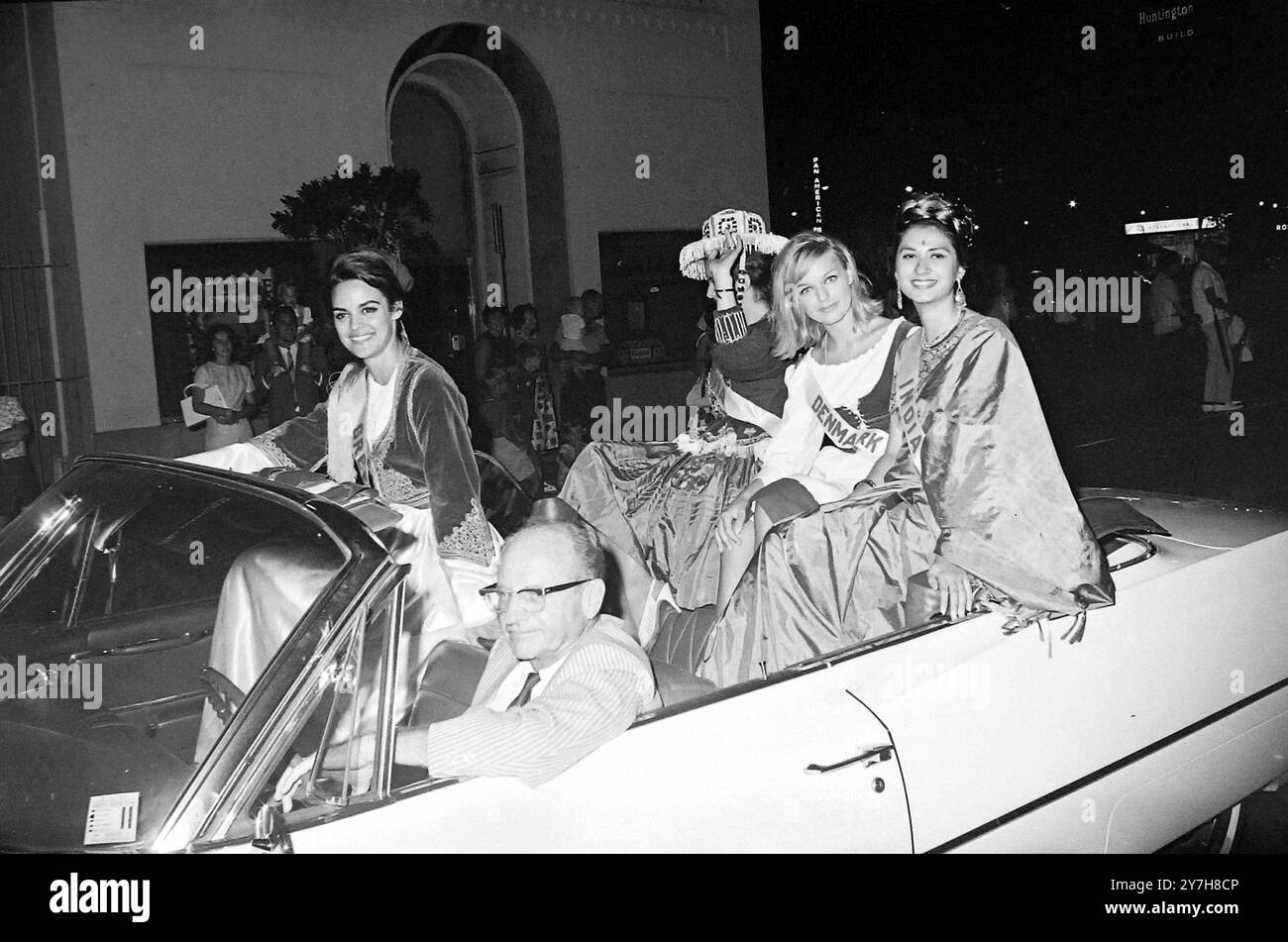 MEHER MISTRY MISS INDIA MISS UNIVERSE CONYESTANT IN MIAMI BEACH ...