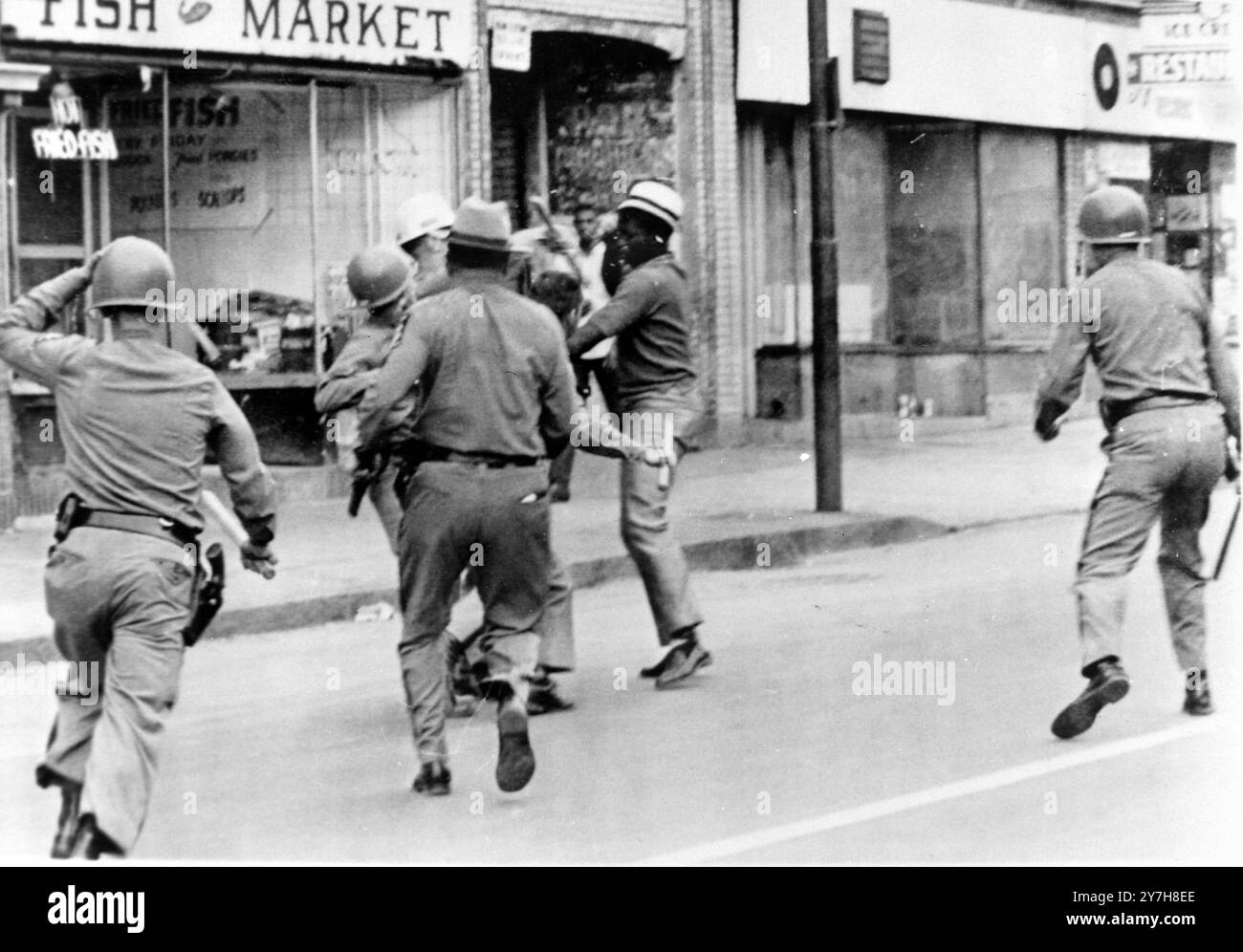 RIOTS IN NEW YORK STATE TROOPERS SURROUND RIOTER IN ROCHESTER ; 27 JULY ...