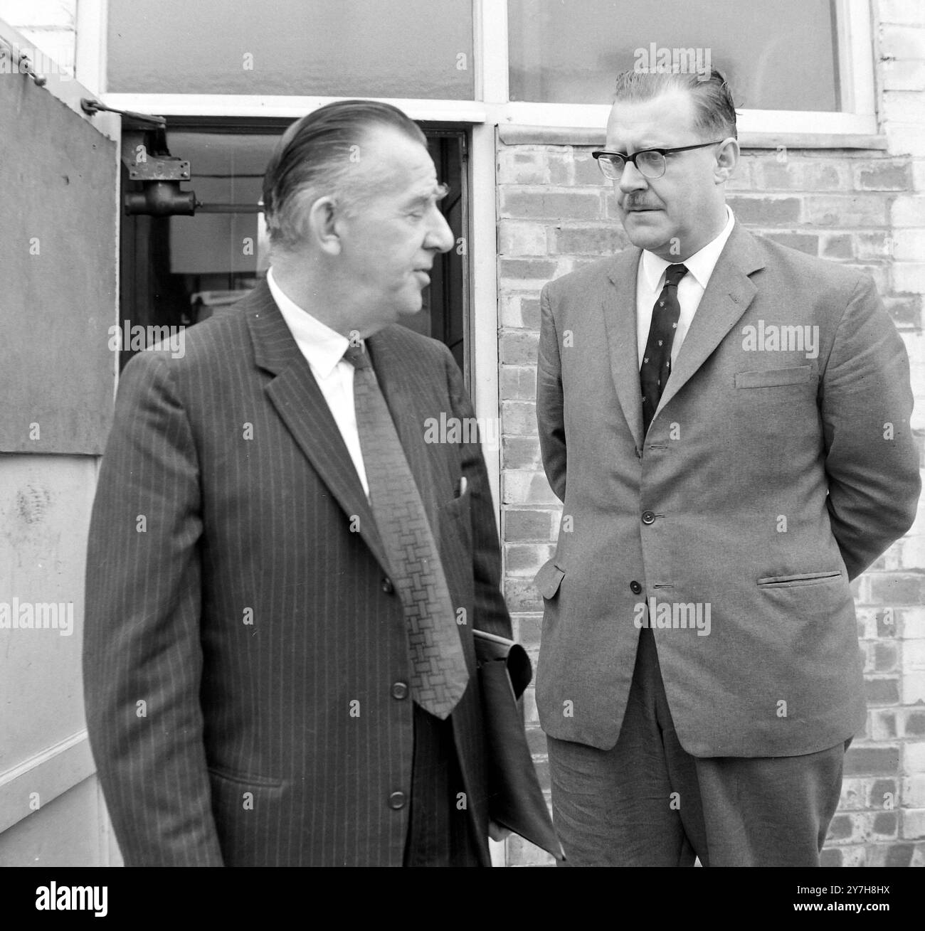 KENNETH DOBSON INVENTOR OF MIDAS THE FLIGHT RECORDER / ; 24 JULY 1964 ...