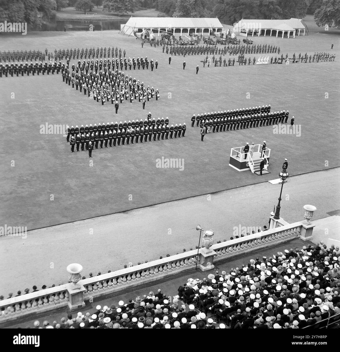 QUEEN ELIZABETH II ROYAL MARINES TROOPS REVIEW AT BUCKINGHAM PALACE IN ...