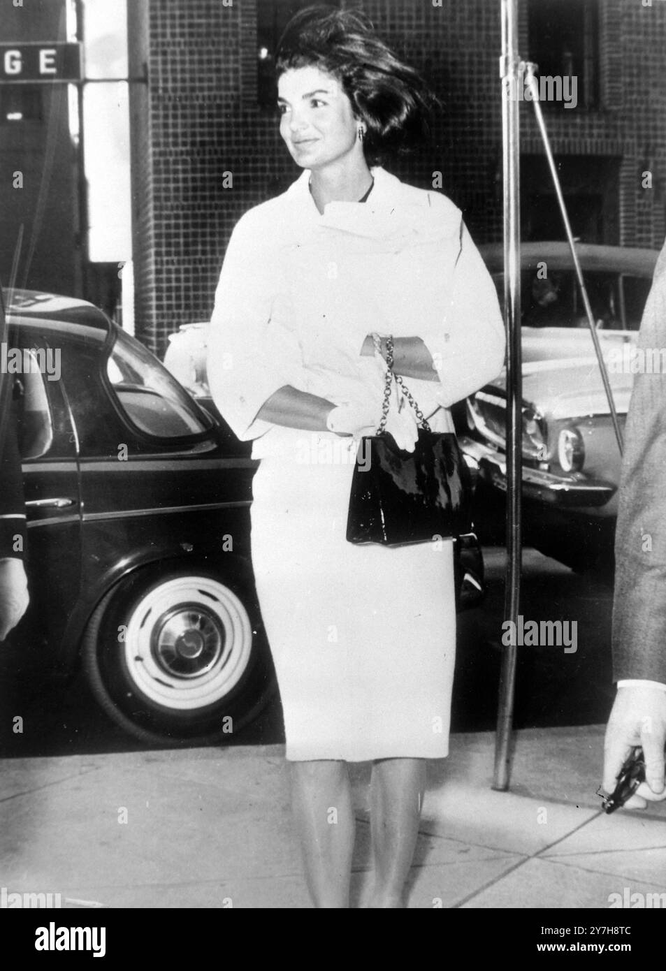 JACQUELINE JACKIE KENNEDY WITH IN 1962 / ; 23 JULY 1964 Stock Photo - Alamy
