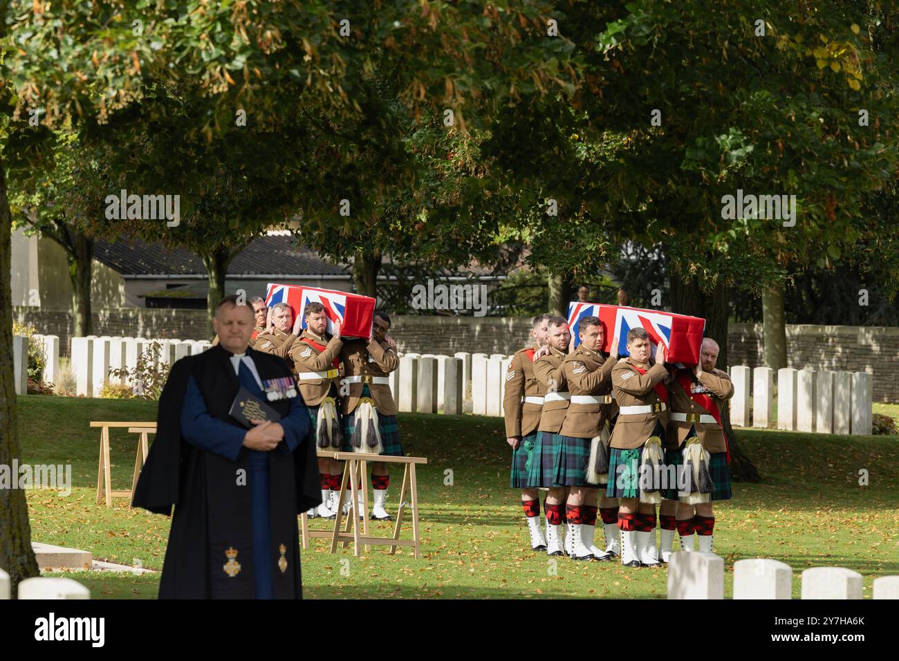 Loos-en-Gohelle, France 26th Sept. 2024. The padre of HQ 51 Infantry ...
