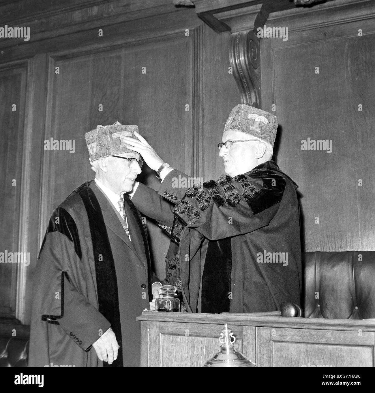 HARDCASTLE SANDERS WITH RALPH PERRING RECEIVING V & a CROWN IN LONDON ...