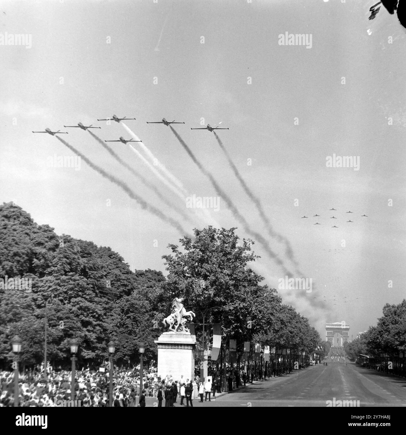 AVIATION FRENCH PLANES CHAMPIONSHIPS ELYSEES BASTILLE DAY IN PARIS ; 15 ...