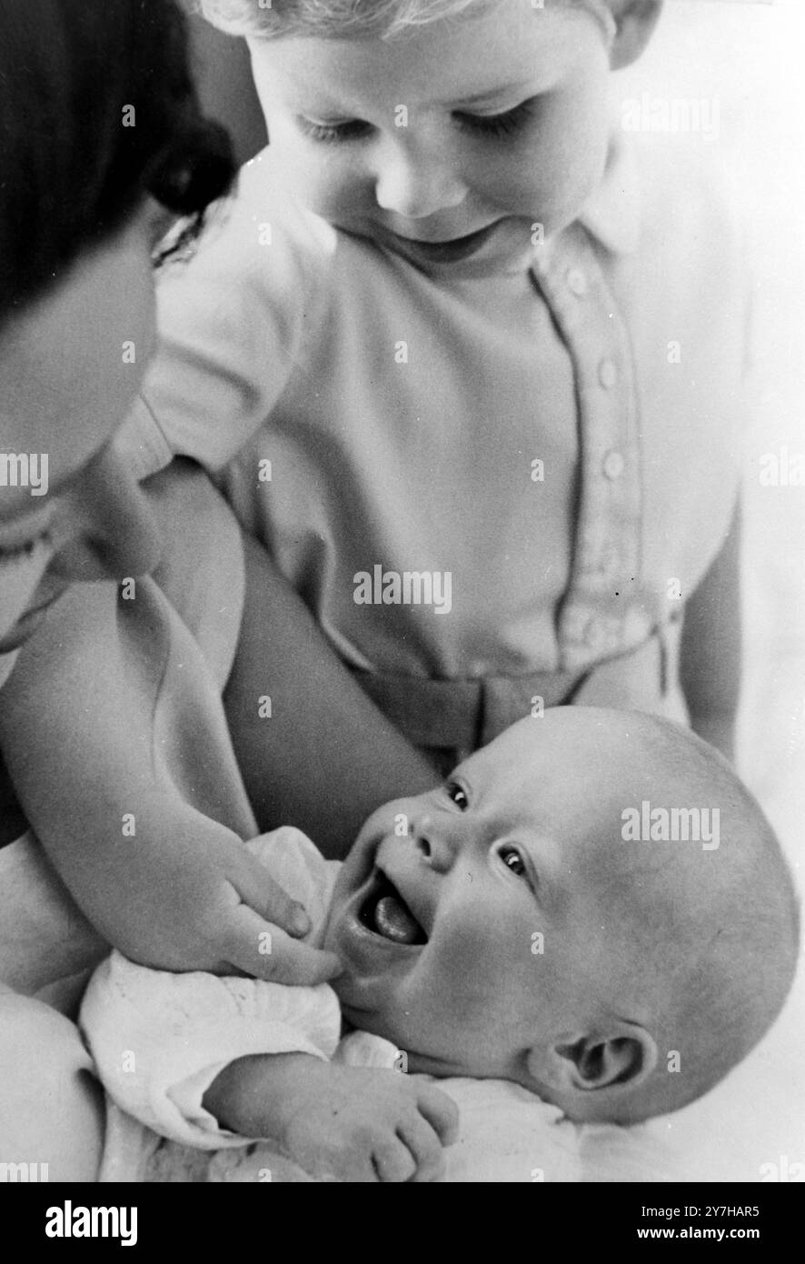 DAVID, VISCOUNT LINLEY WITH PRINCESS MARGARET AND LADY SARAH IN LONDON ...