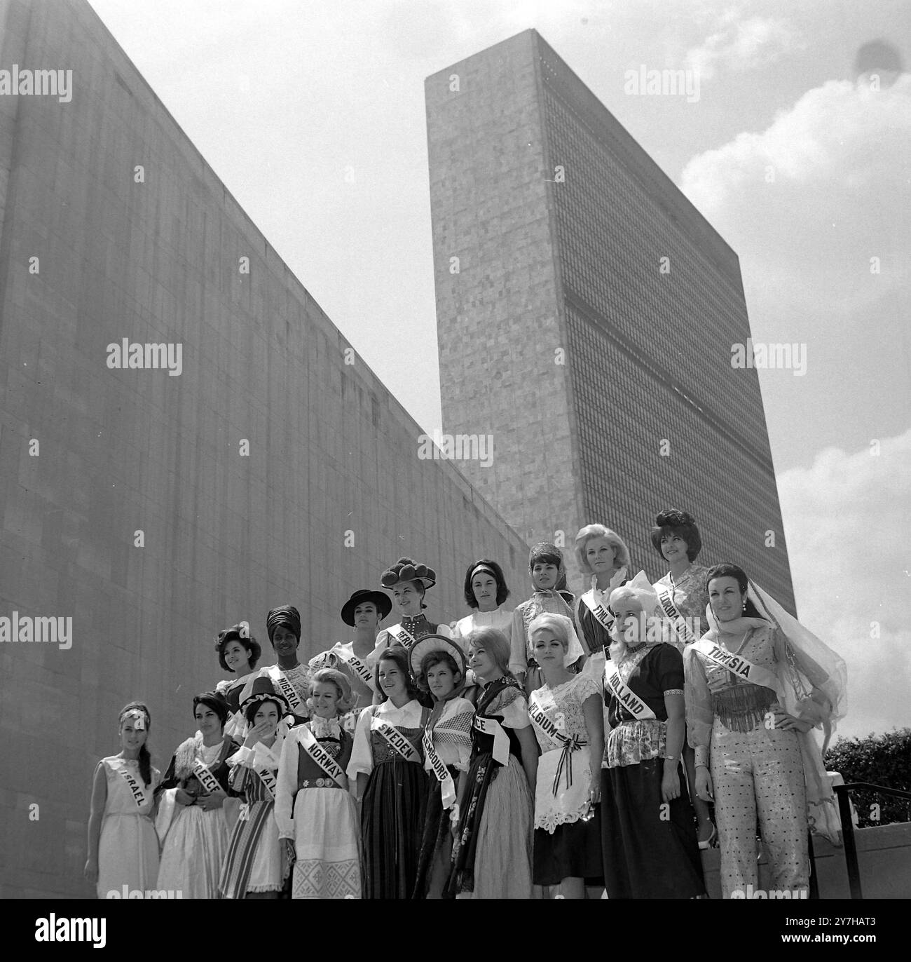 BEAUTY MISS UNIVERSE CONTESTANTS AT UNITED NATIONS HQ IN NEW YORK ; 11 ...