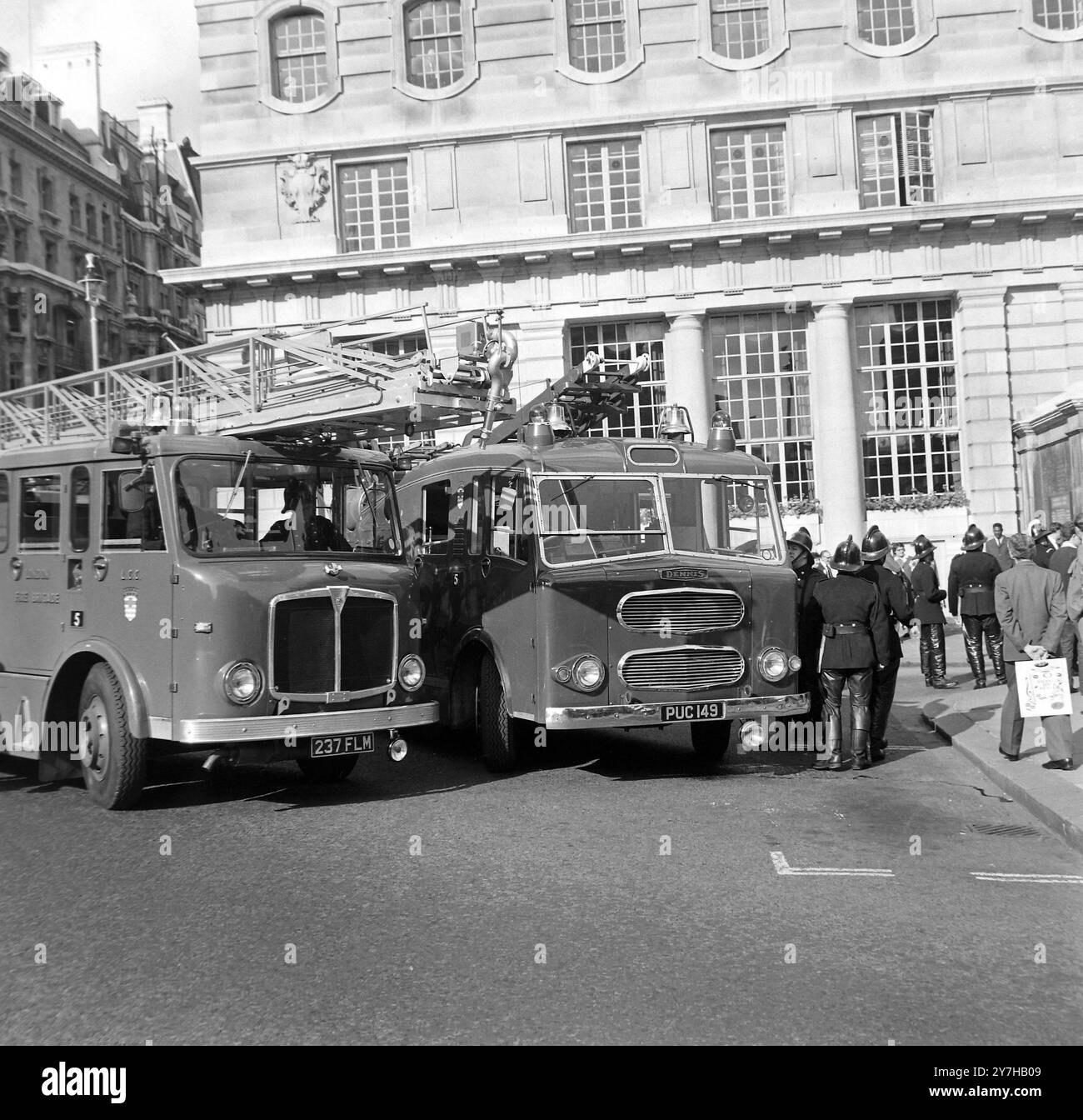 The white house exterior 1964 hi-res stock photography and images - Alamy