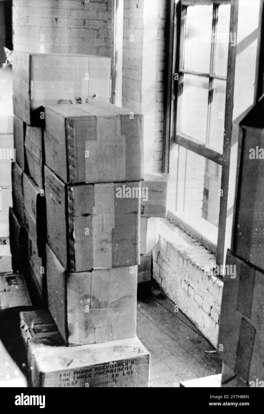 ASSASSINATION OF JFK JOHN F KENNEDY J F SNIPER HIDING PLACE IN DALLAS ...