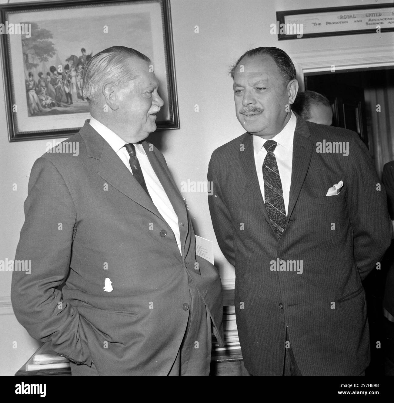 PRESIDENT OF PAKISTAN AYUB KHAN WITH SIR RICHARD GALE IN LONDON / ; 7 ...