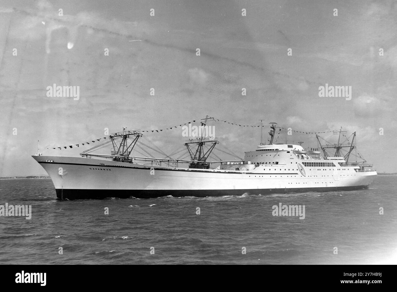 NUCLEAR SHIP SAVANNAH ARRIVES IN SOUTHAMPTON / ; 7 JULY 1964 Stock ...