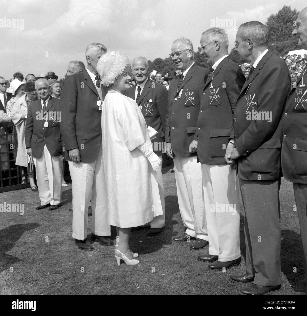 HENRY MEYER OF 1914 HARVARD CREW WITH QUEEN MOTHER / ; 4 JULY 1964 ...