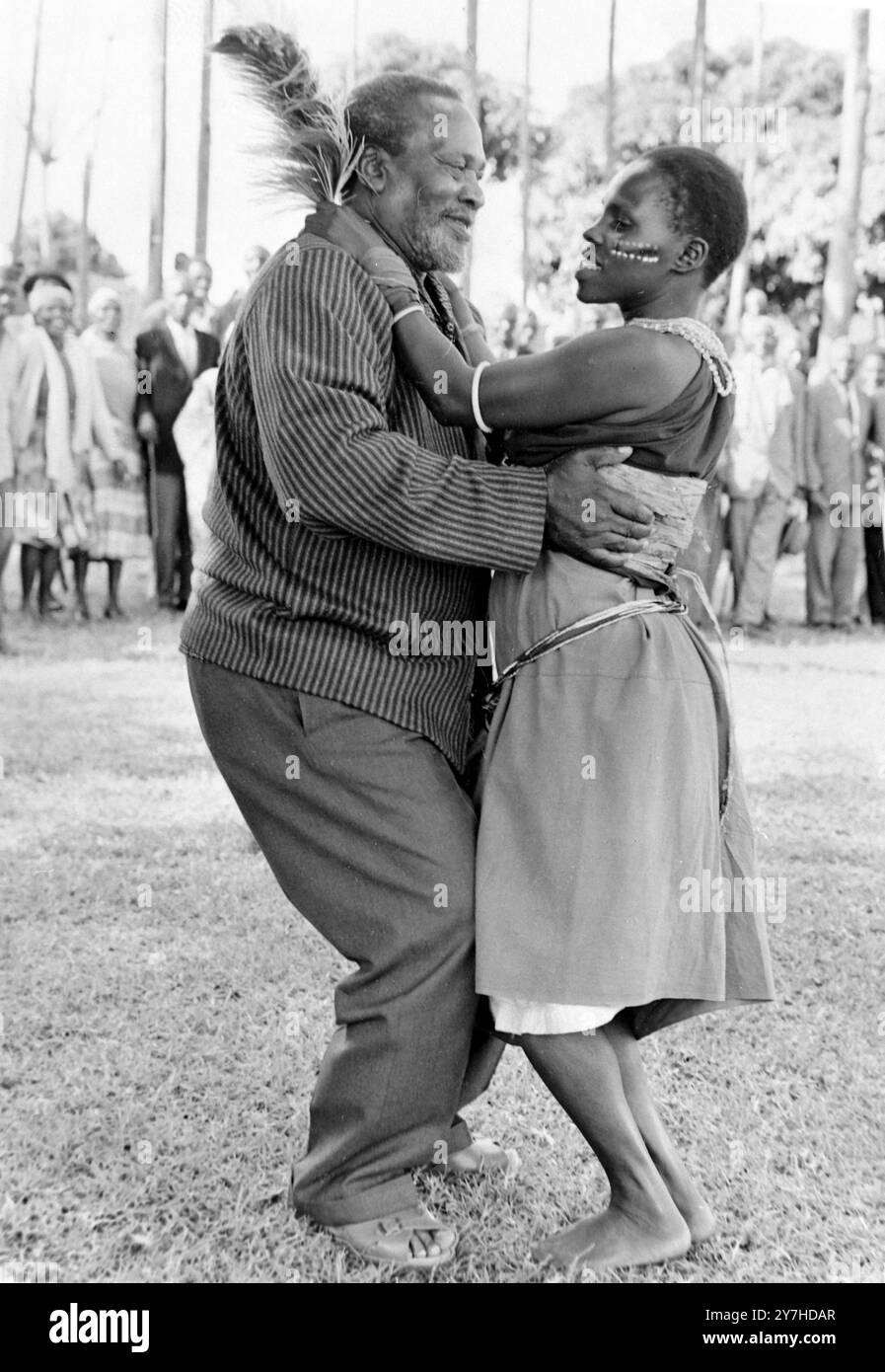 KENYAN PREMIER AFRICAN LEADER JOMO KENYATTA WITH KIKUYU WOMAN AT GARDEN ...