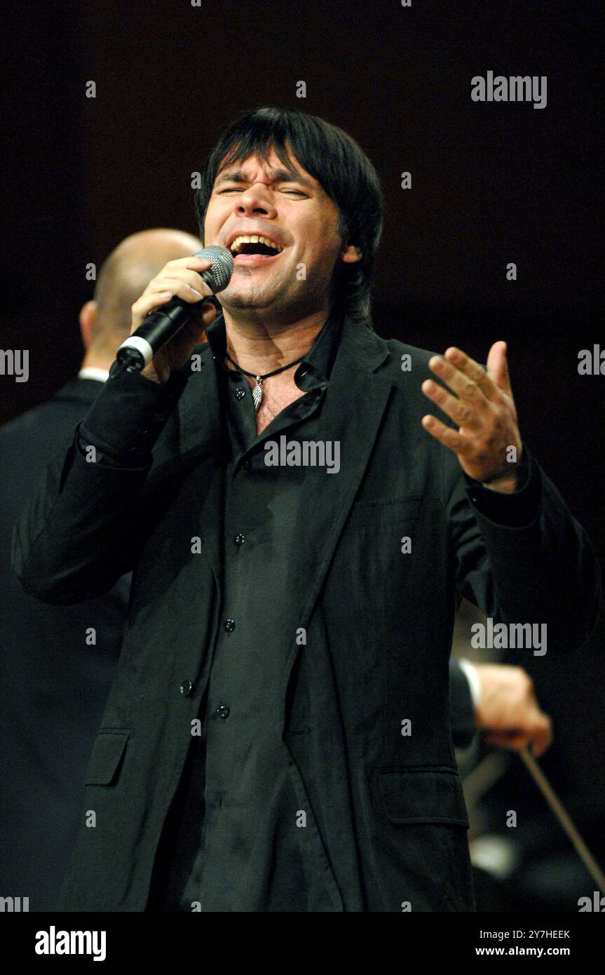 Gatto panceri radio italia 2007 hi-res stock photography and images - Alamy