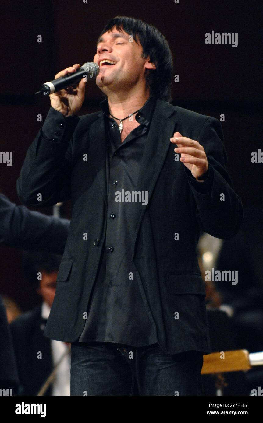 Milan Italy 12/02/2007: Gatto Panceri, Italian singer,during the ...