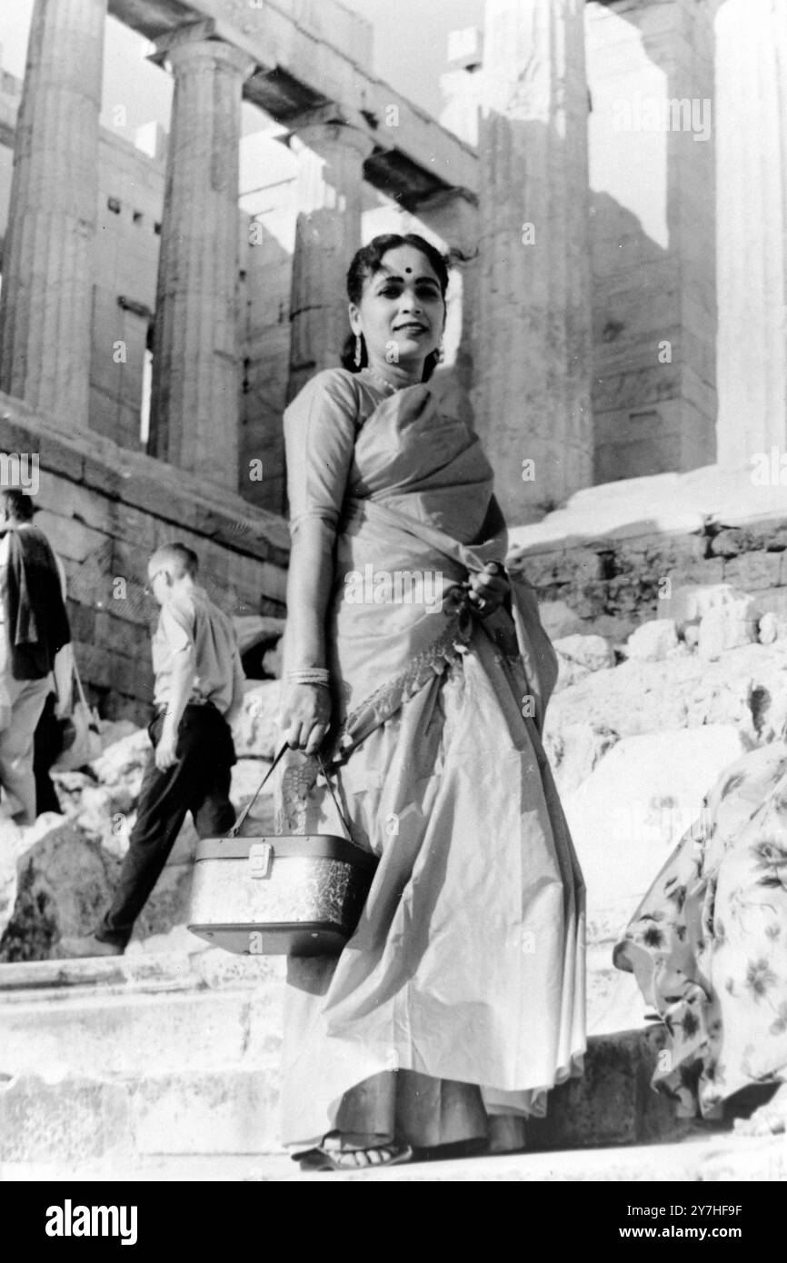 INDIAN GIRLS IN TRADITIONAL DRESS IN ACROPOLIS, ATHENS ; 21 JUNE 1964 ...