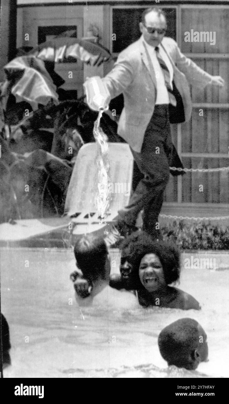 RACIAL SEGREGATION JAMES BROCK AND DEMONSTRATORS IN ST AUGUSTINE ...
