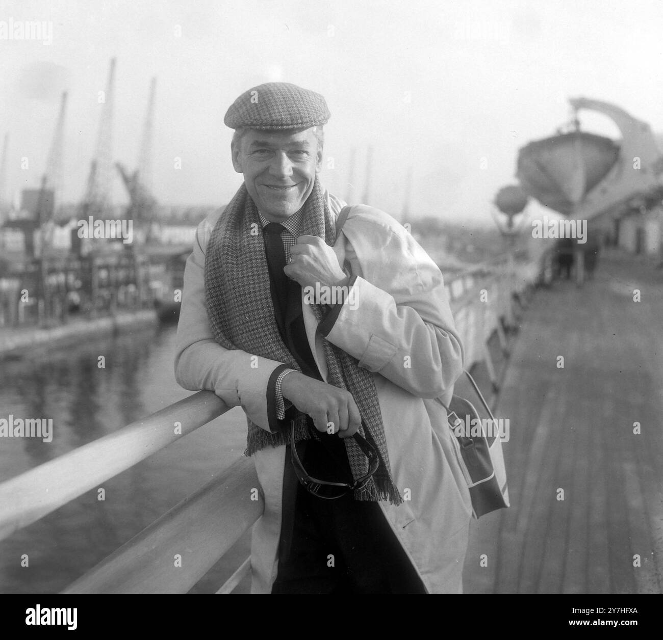 Paul scofield hi-res stock photography and images - Alamy