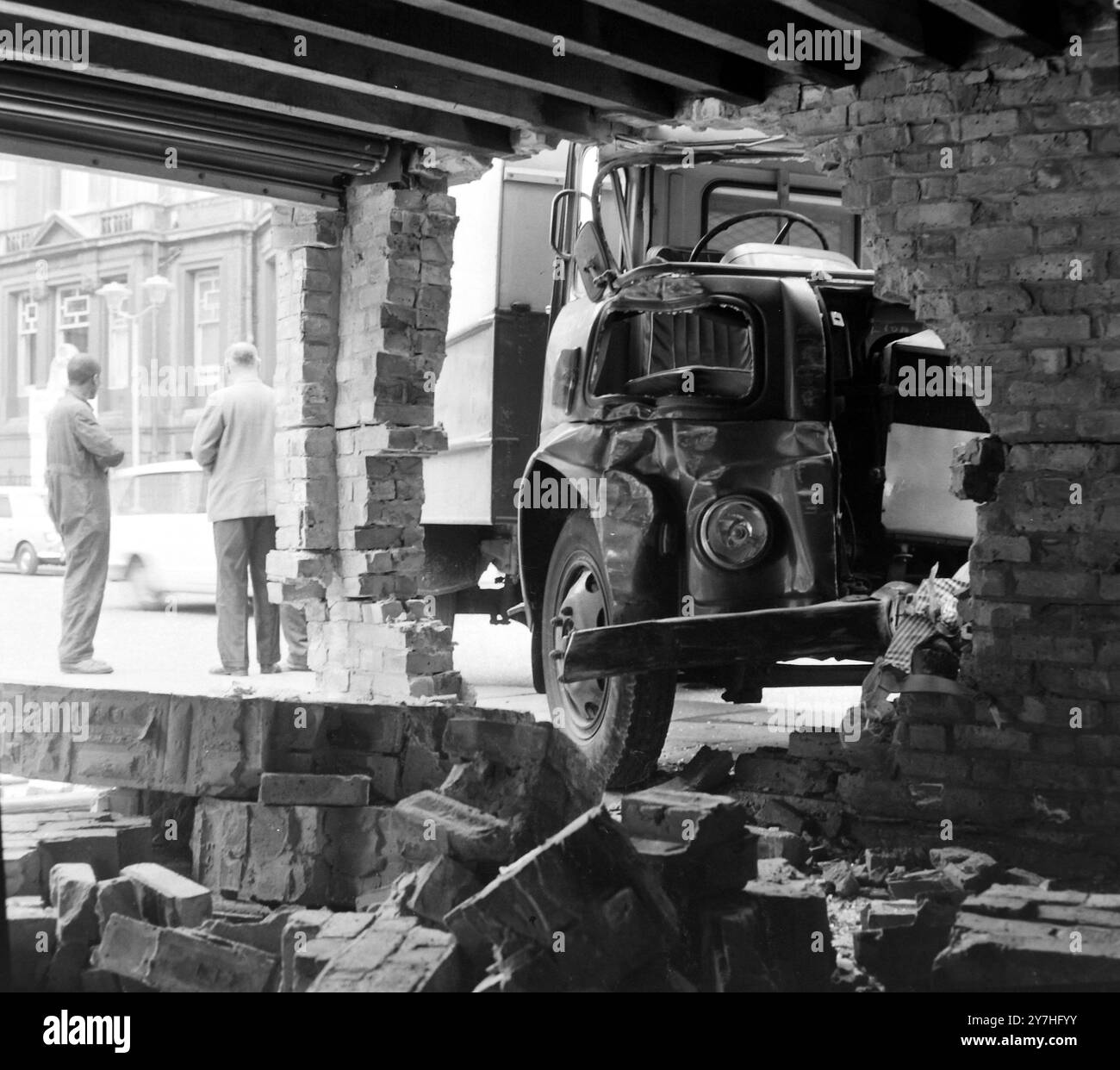 MOTOR LORRY ACCIDENT BRITISH RAIL GOODS LORRY CRASHES INTO GARAGE IN ...