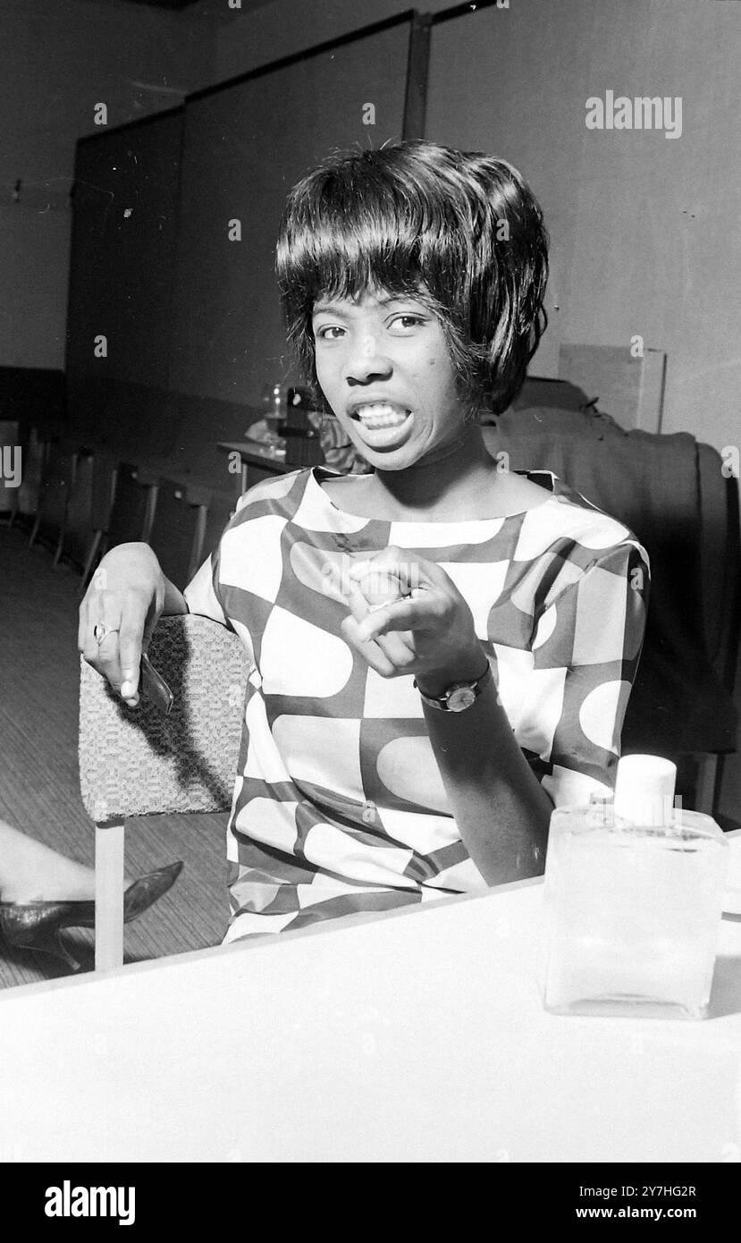 MILLIE SMALL PICTURED BETWEEN SHOWS IN LONDON ; 16 JUNE 1964 Stock ...